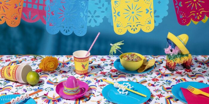 23 Easy Decoration Ideas For A Colorful Mexican Themed Party - Custom ...