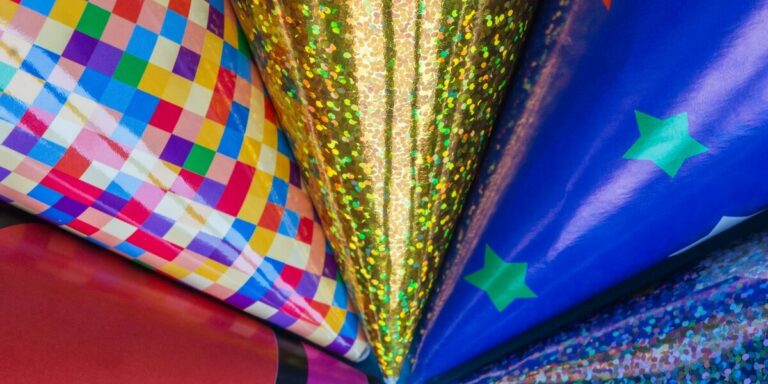 Groovy 60s Theme Party: 30+ Ideas for an Unforgettable Hippie Event ...