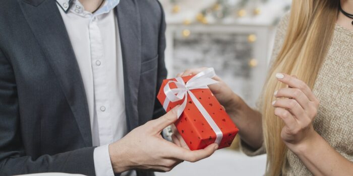 How to Remove License Plate Stickers (with no residue or scratch ...